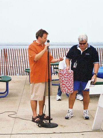 ChicagoClout: December 2006 Archives